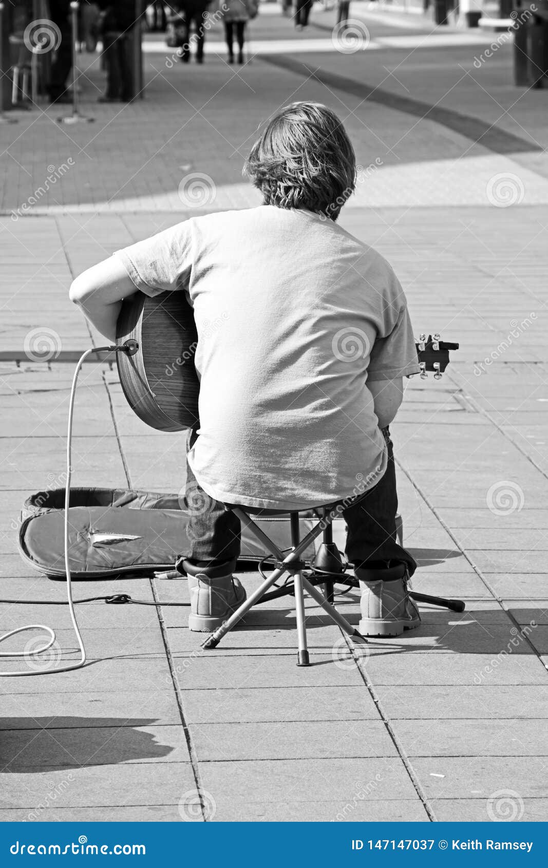 Busker editorial photography. Image of bristol, kingdom - 147147037