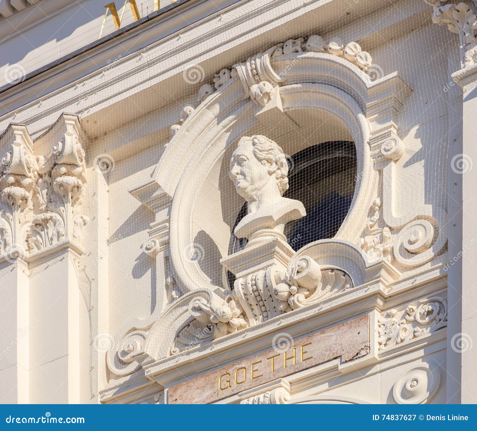 Bust Of Goethe On The Facade Of The Zurich Opera House Building ... Bust Of Goethe On The Facade Of The Zurich Opera House Building ...