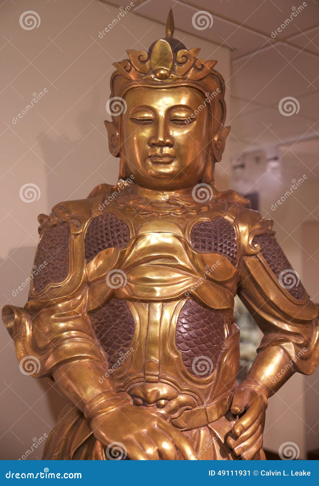 Buste D'un Moine Chinois De Guerrier Dans Un Musée Photo éditorial ...