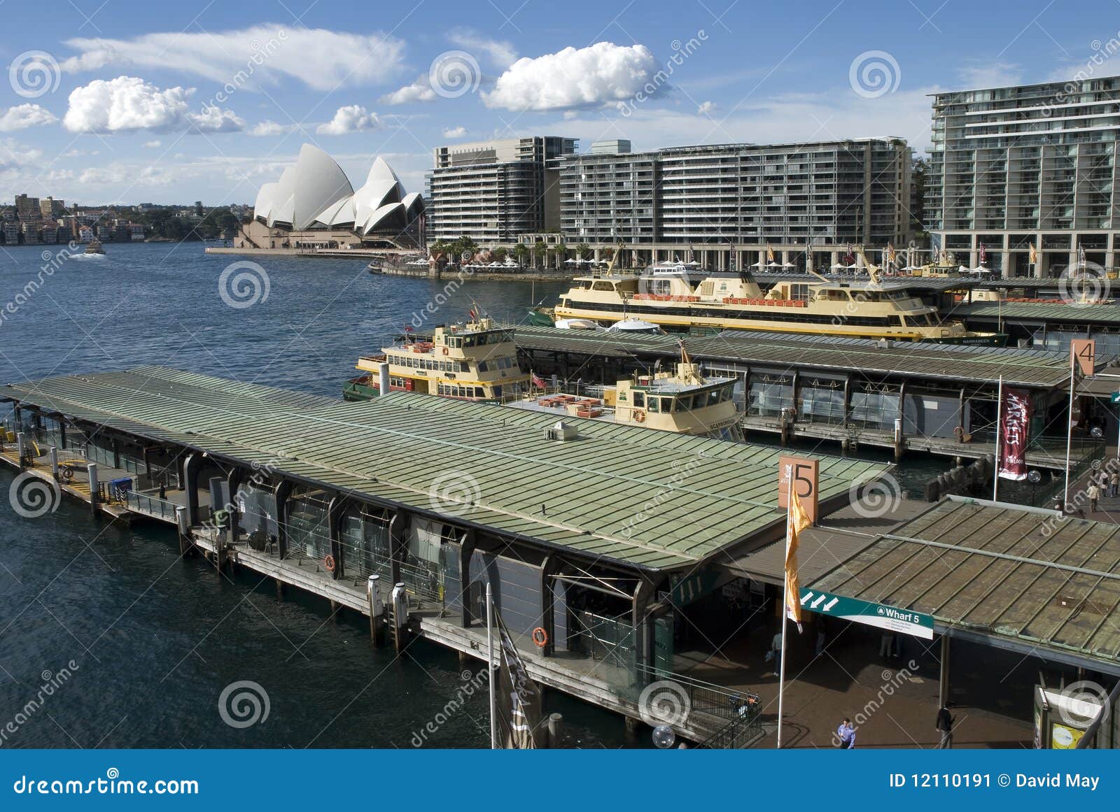 Busy Circular Quay Sydney editorial photo. Image of terminal - 12110191