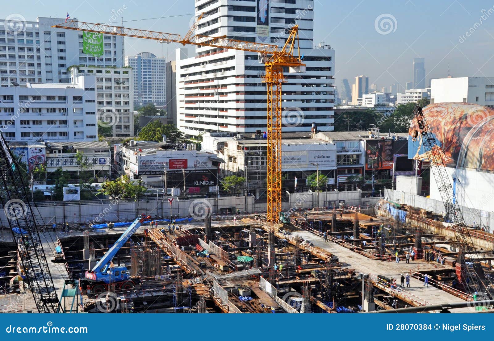 Busy Commercial Construction Site in Bangkok Editorial Stock Image ...