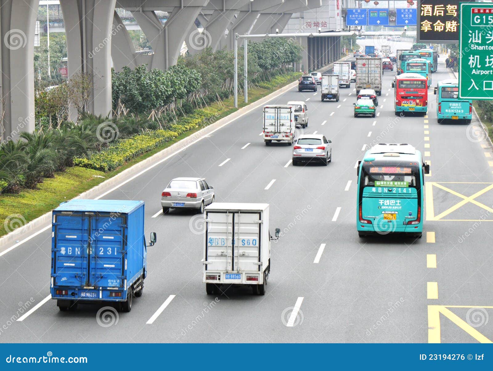 Busy driving road editorial photo. Image of commercial - 23194276