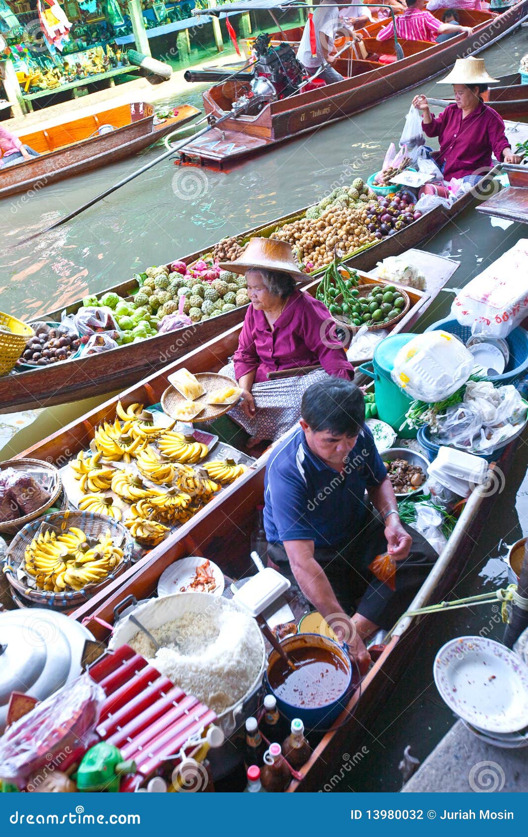Busy Floating Market in Thailand Editorial Photography - Image of canal ...