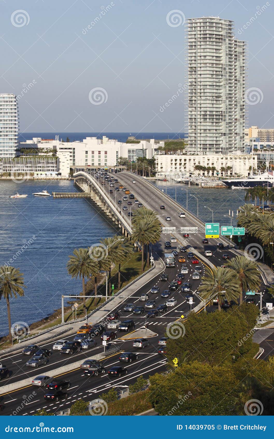 Busy highway / road stock image. Image of south, congestion - 14039705