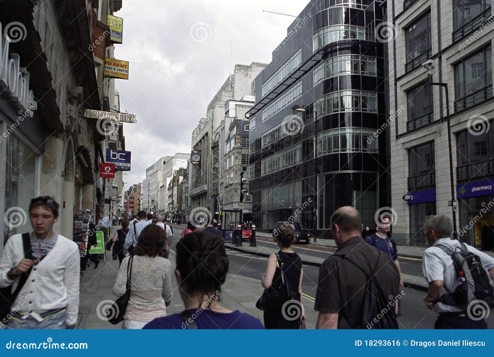 Busy people walking editorial photo. Image of tourist - 18293616