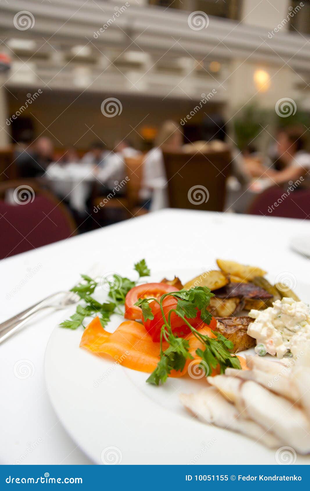 Busy restaurant stock image. Image of hall, cooked, crowd - 10051155