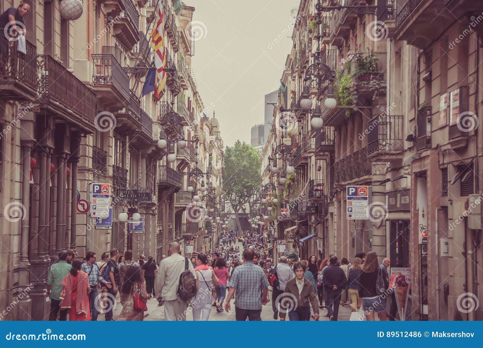 Busy Street in Barcelona, Spain Editorial Photo - Image of european ...