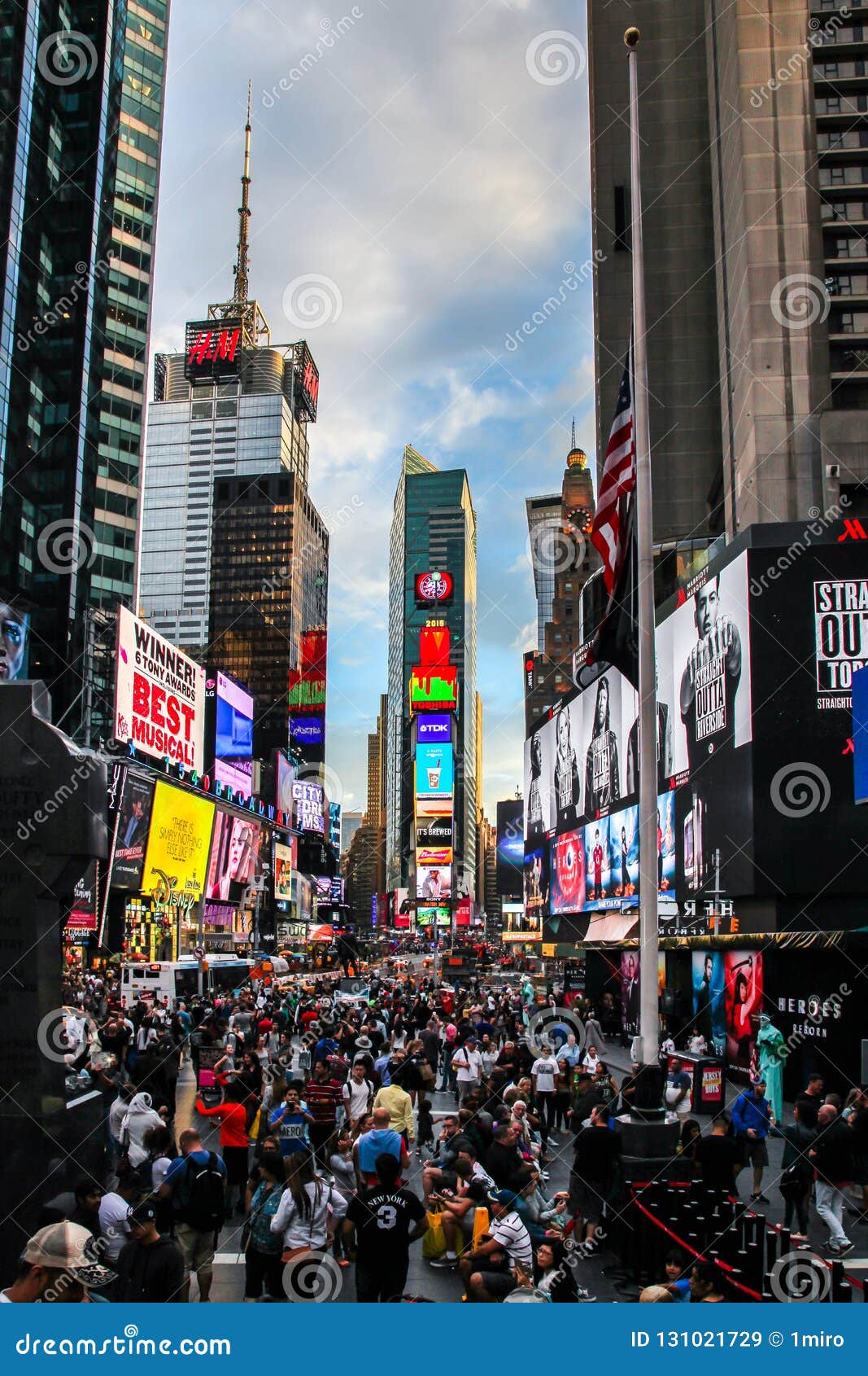 Busy Street On Time Square In Nyc Editorial Stock Image Image Of