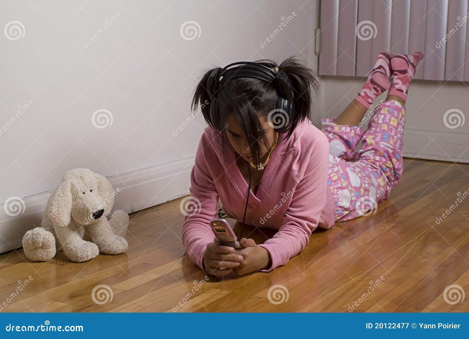 Busy texting stock image. Image of tween, teenager, radio - 20122477