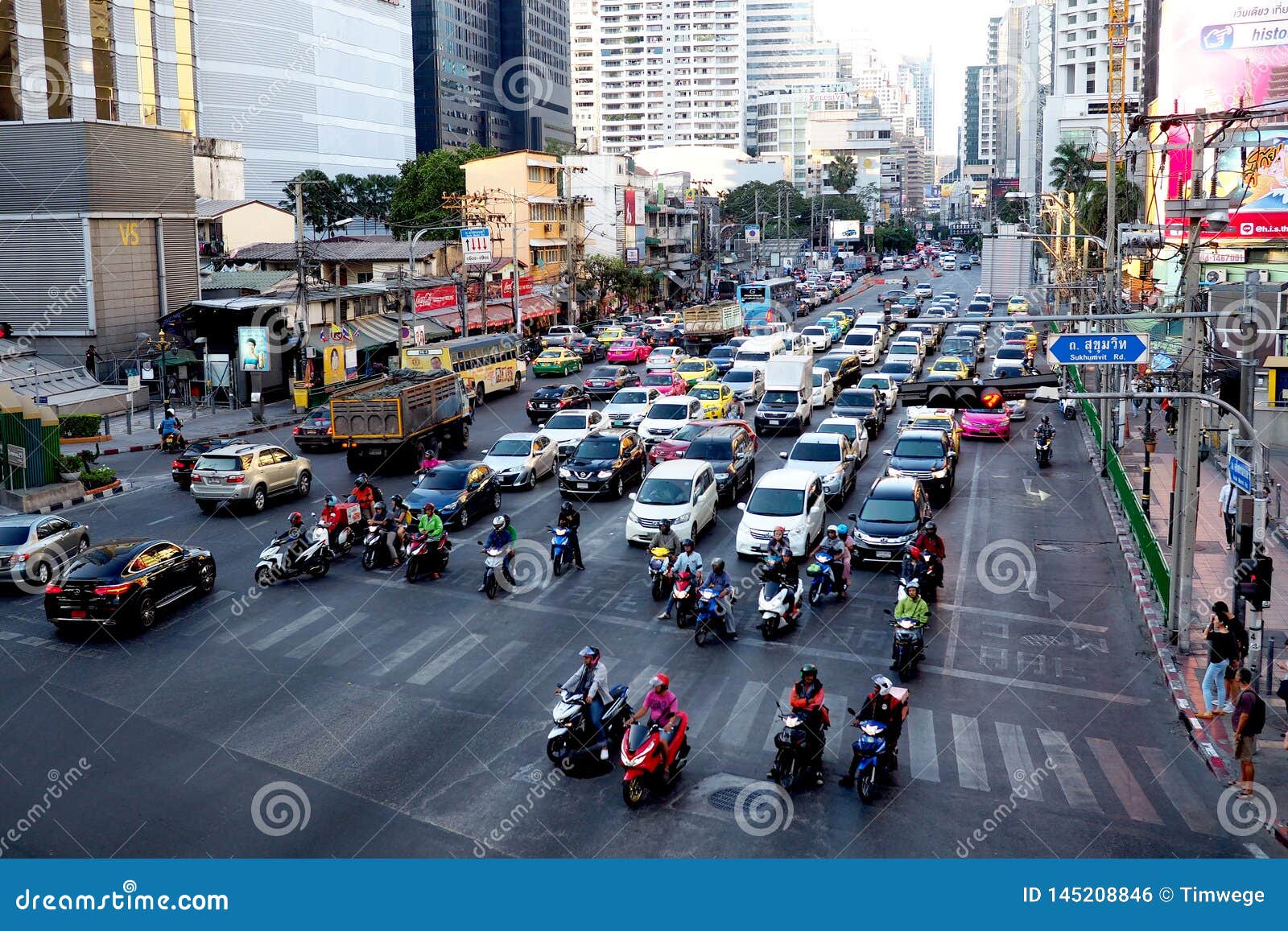 Busy Traffic Intersection in Bangkok, Thailand Editorial Photo - Image ...