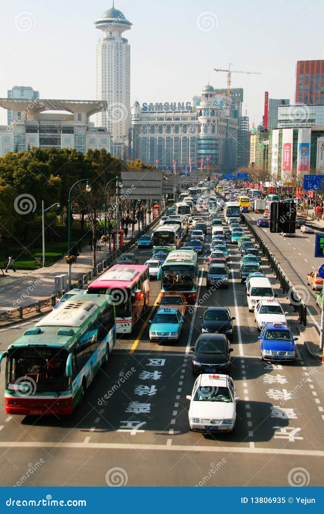 Busy traffic in Shanghai editorial image. Image of crowded - 13806935