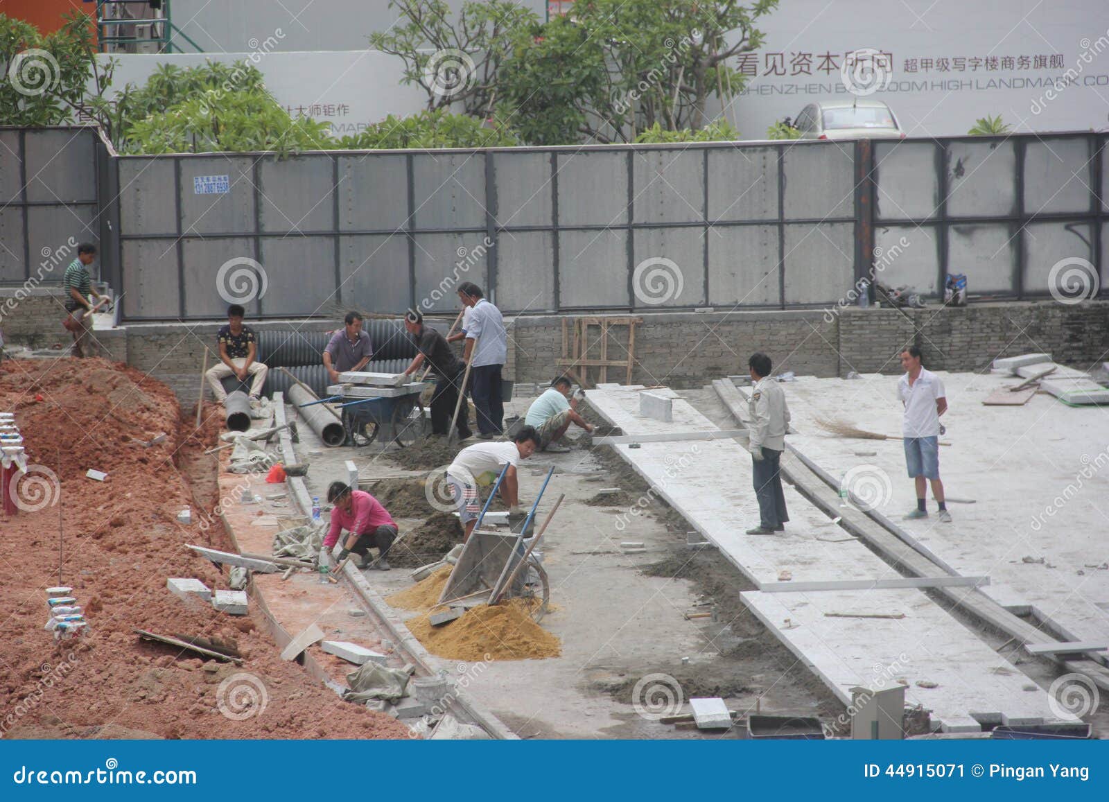 The Busy Workers on the Construction Site in Shenzhen Editorial Photo ...
