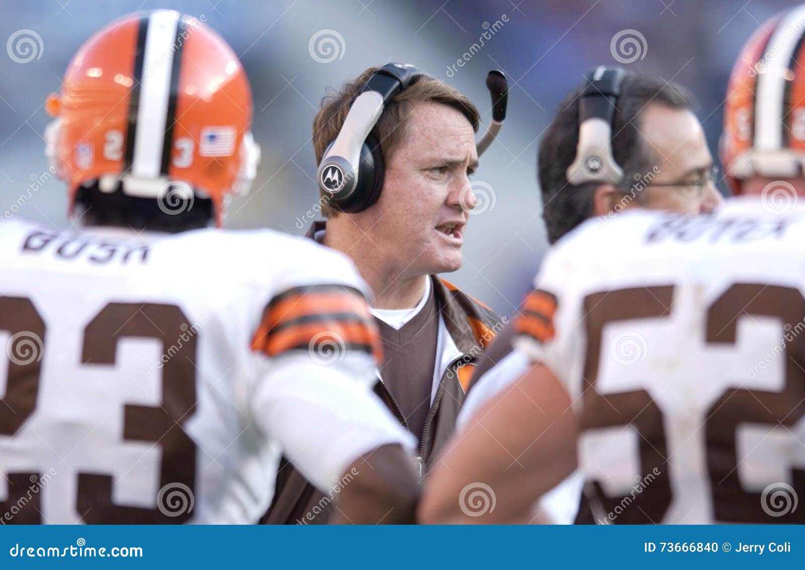 Davis editorial image. Image of helmet, player, browns - 73666840