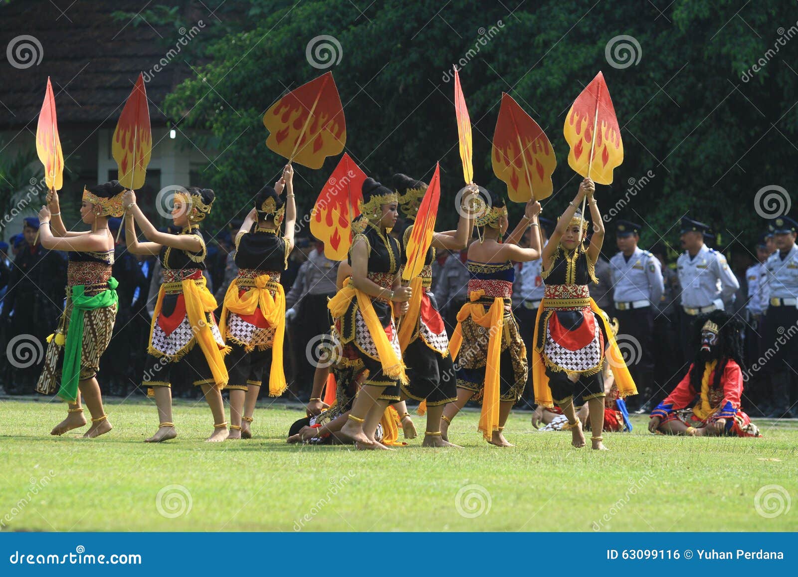 Buto Cakil Dance editorial photo. Image of buto, sacred - 63099116