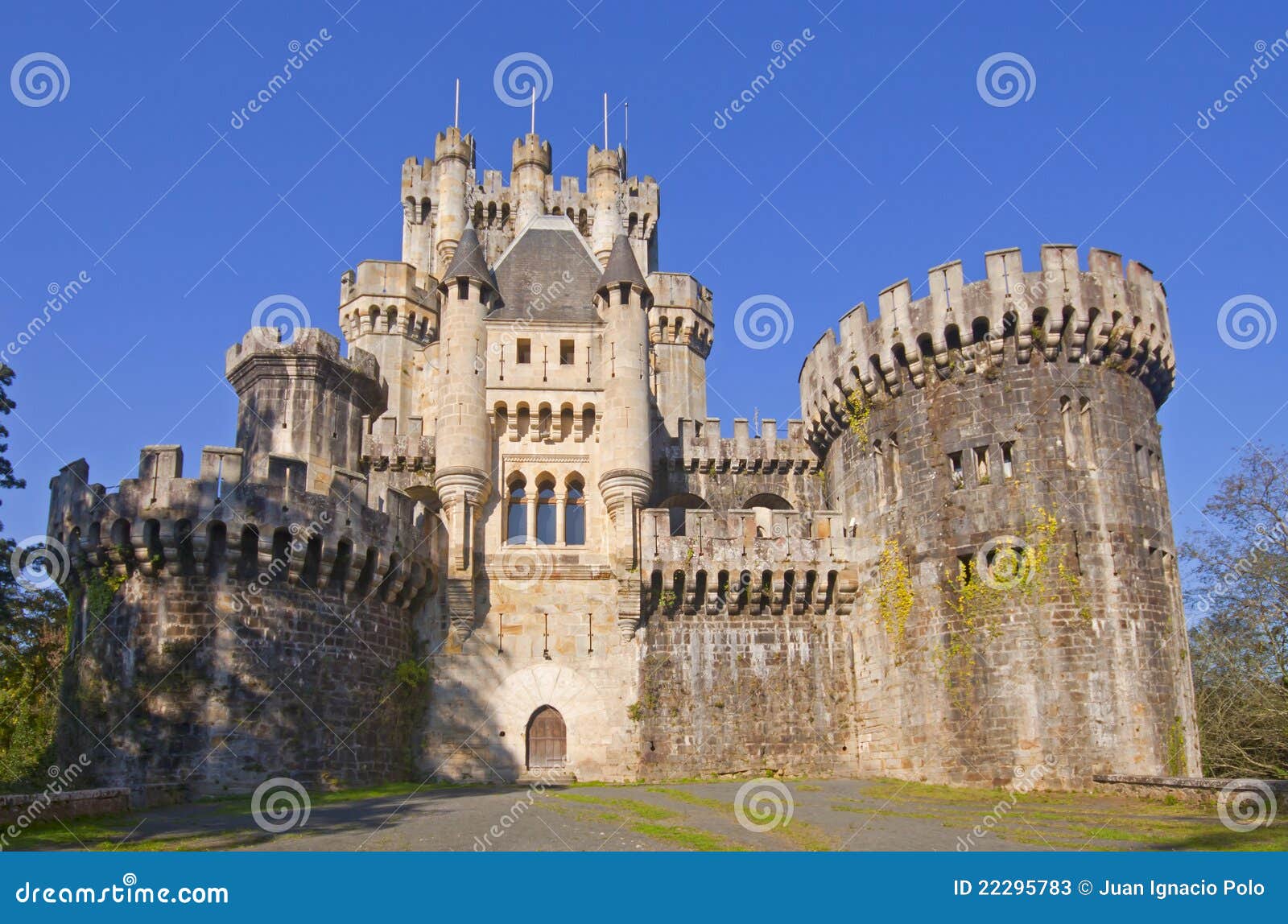 174 Butron Castle Stock Photos - Free & Royalty-Free Stock Photos from ...
