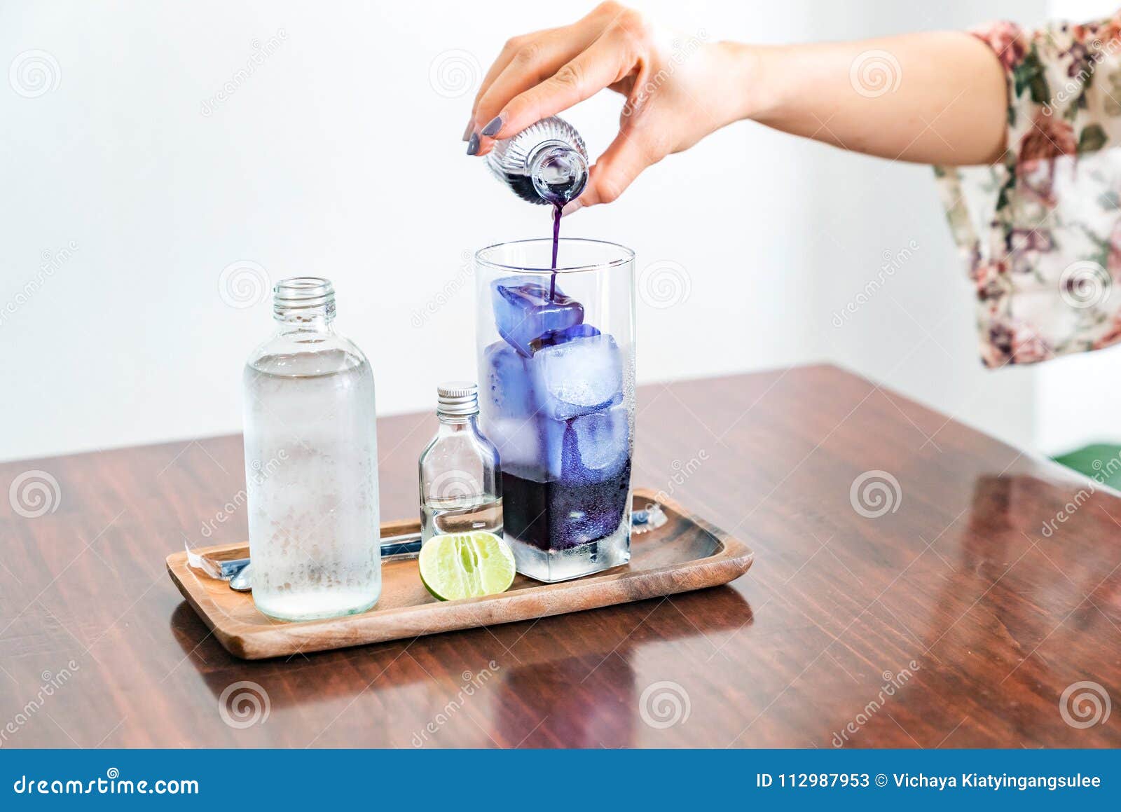 Butterfly pea ice cube stock image. Image of citrus - 112987953