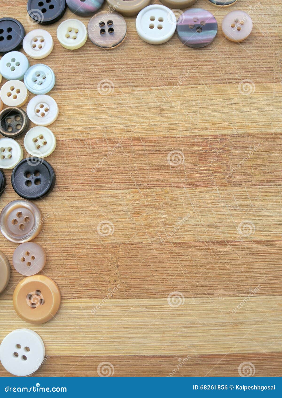 226 Buttons Border Wooden Background Photos - Free & Royalty-Free Stock ...
