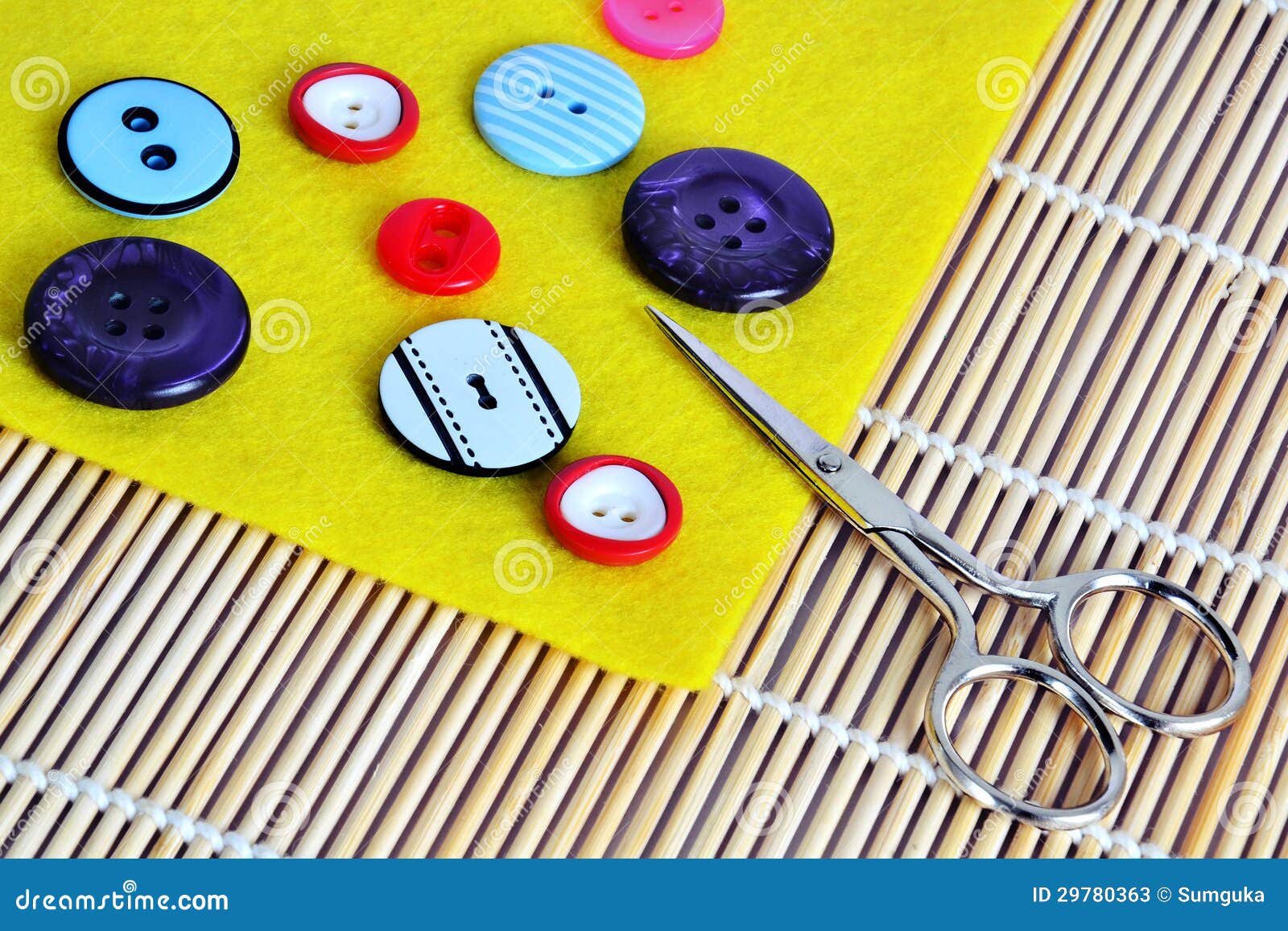 Buttons,felt and scissors stock image. Image of copyspace - 29780363