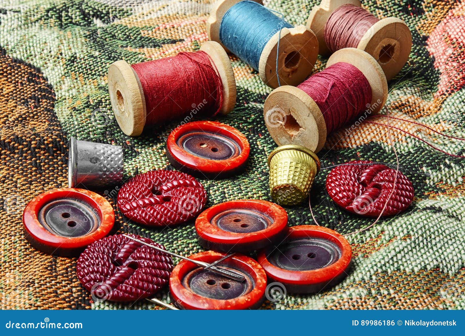 Buttons and thread stock photo. Image of equipment, needle - 89986186