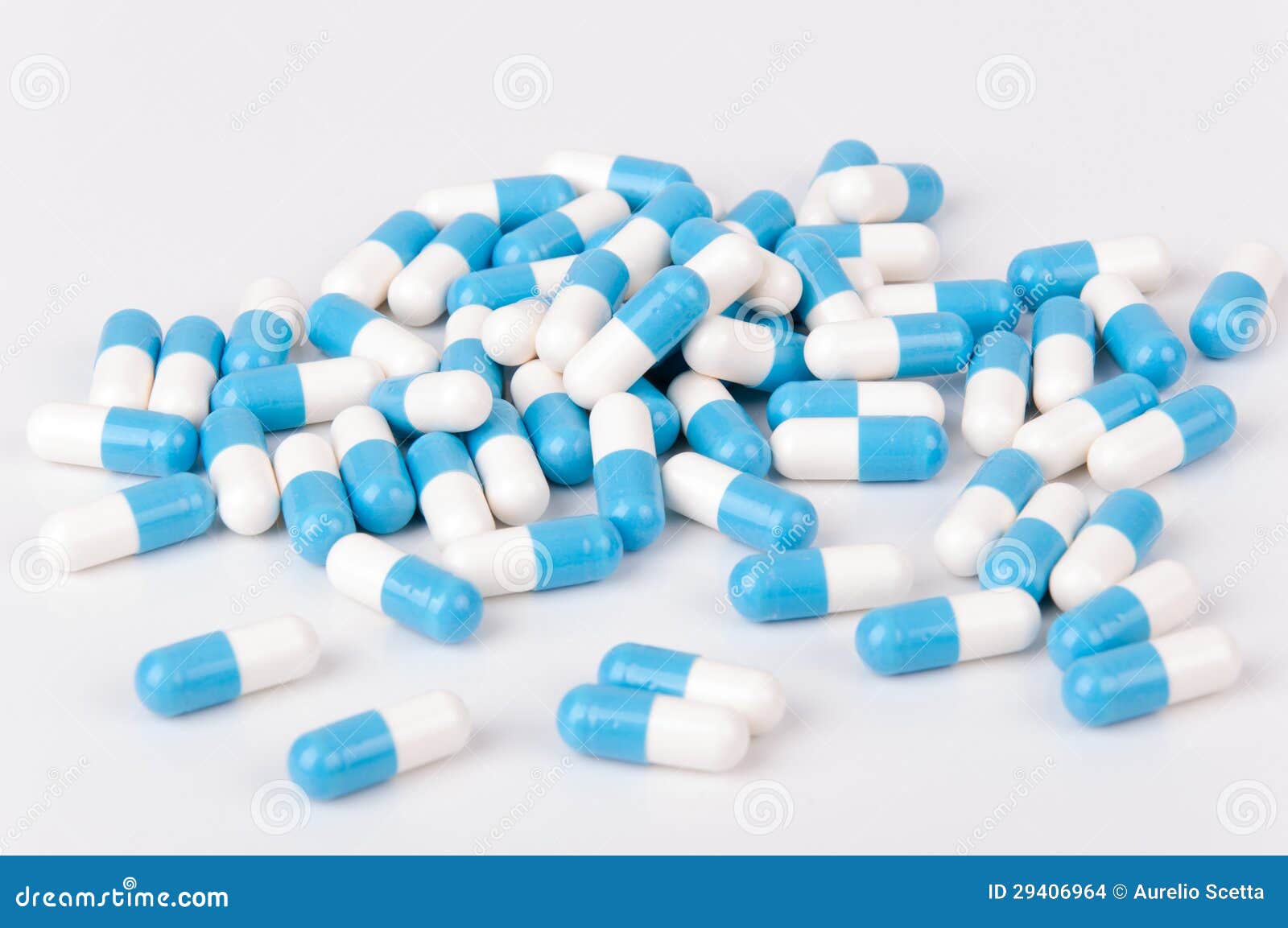 Cápsulas de medicamento foto de archivo. Imagen de empaquetado - 29406964