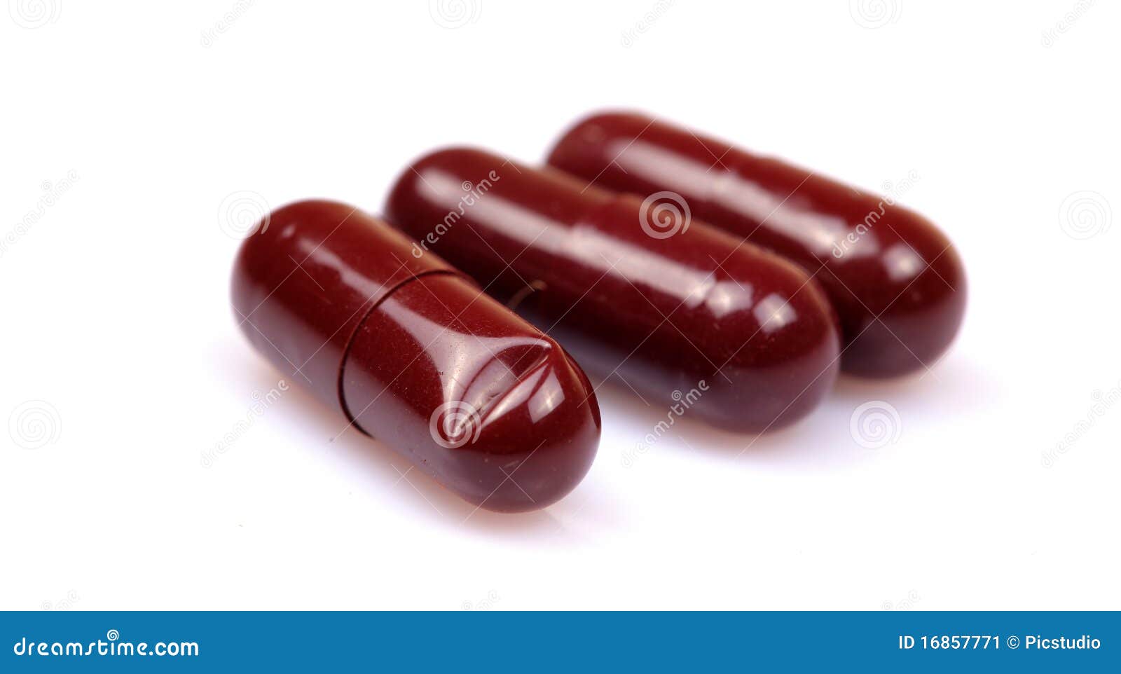 Cápsulas del hierro imagen de archivo. Imagen de vitamina - 16857771