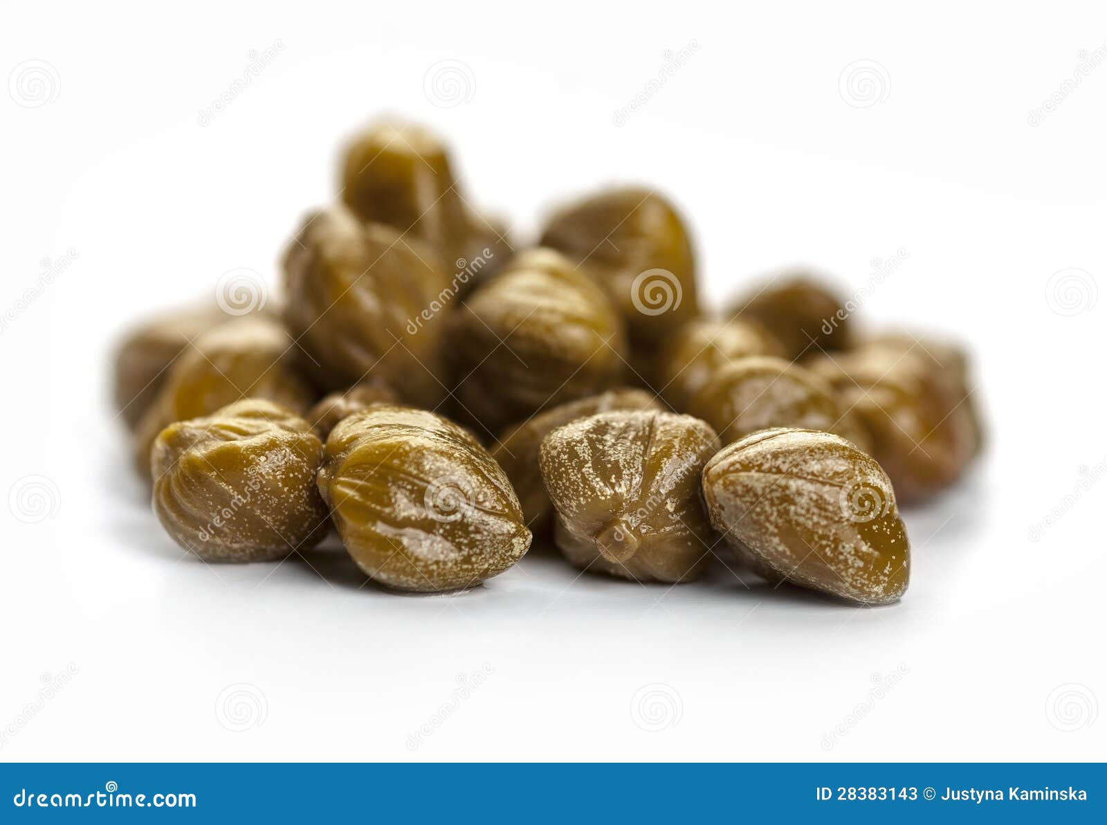 Câpres image stock. Image du saveur, vert, câpre, isolement - 28383143