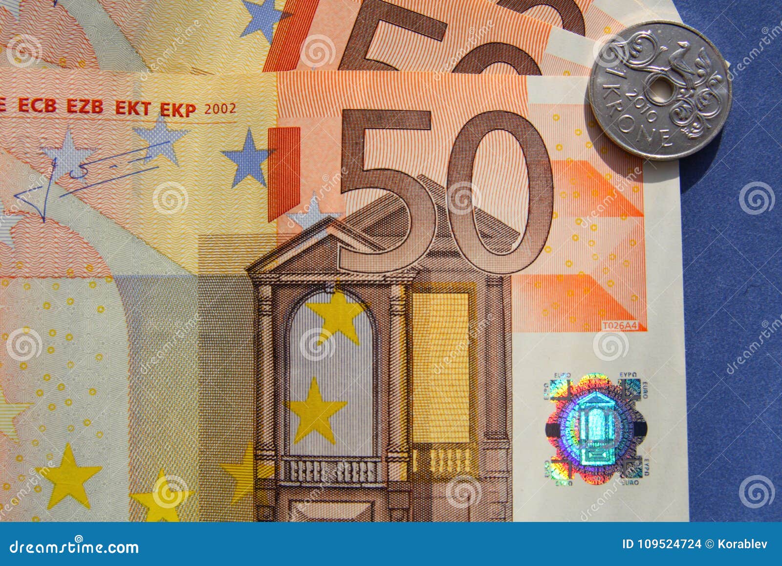 50 Cédulas Do Euro 1 Fundo Do Azul Da Moeda Da Coroa Foto de Stock ...