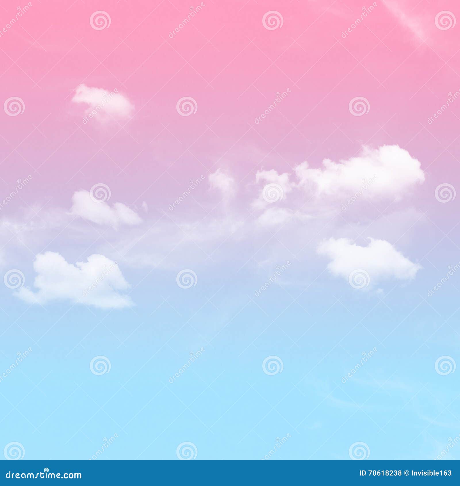Céu Azul E Cor-de-rosa Com Nebuloso Foto de Stock - Imagem de fantasia ...