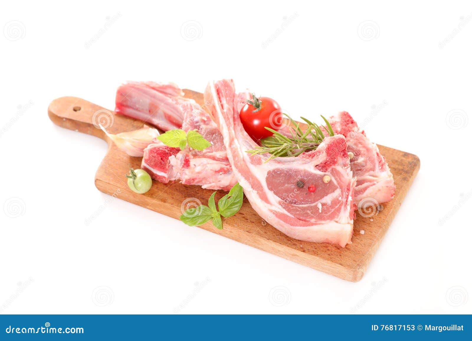 Côtelette d'agneau crue image stock. Image of agneau - 76817153