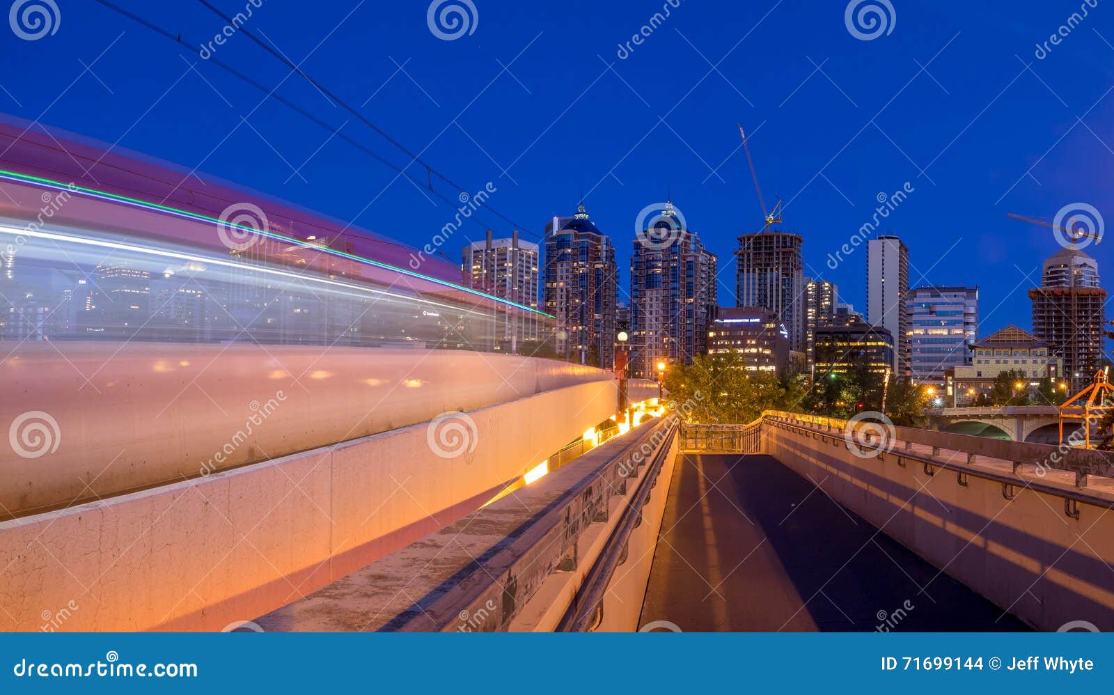 C-Train and Calgary Skyline Editorial Stock Image - Image of calgary ...