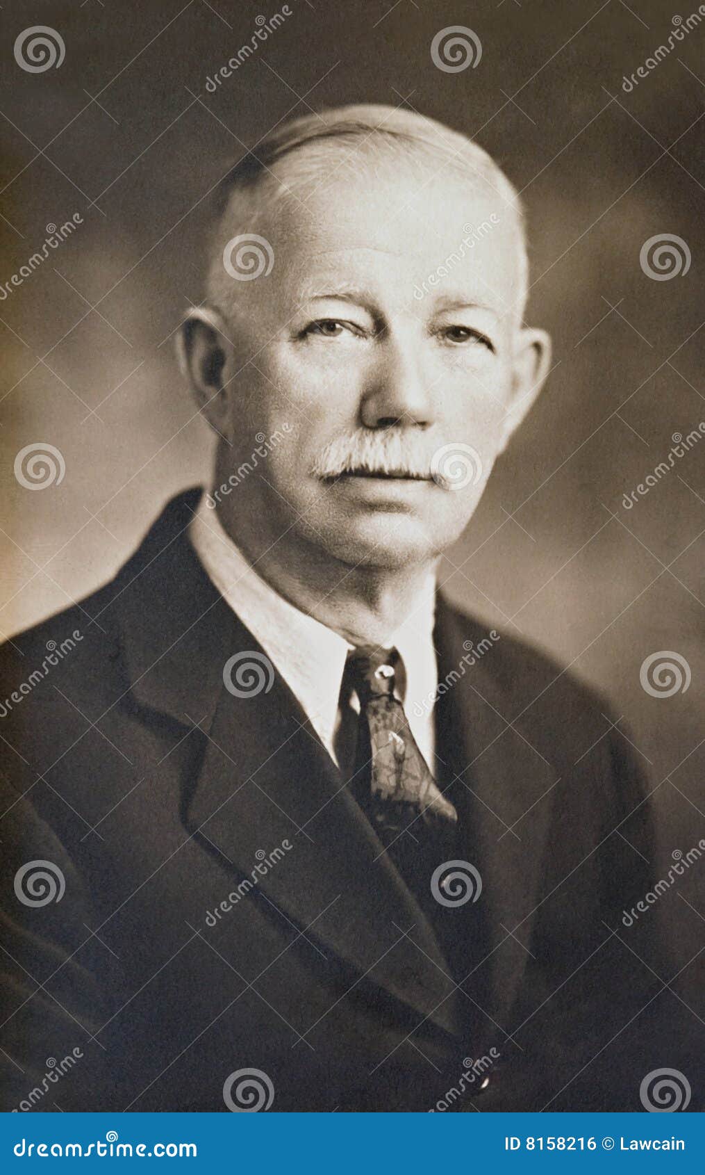 Caballero distinguido foto de archivo. Imagen de antigüedad - 8158216