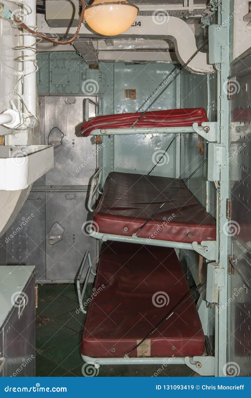 Caballeros Messdeck Del HMS Imagen de archivo - Imagen de warship ...