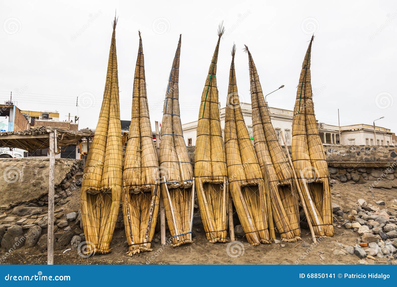 Caballos De Totora (caballito De Totora) Imagen de archivo - Imagen de ...