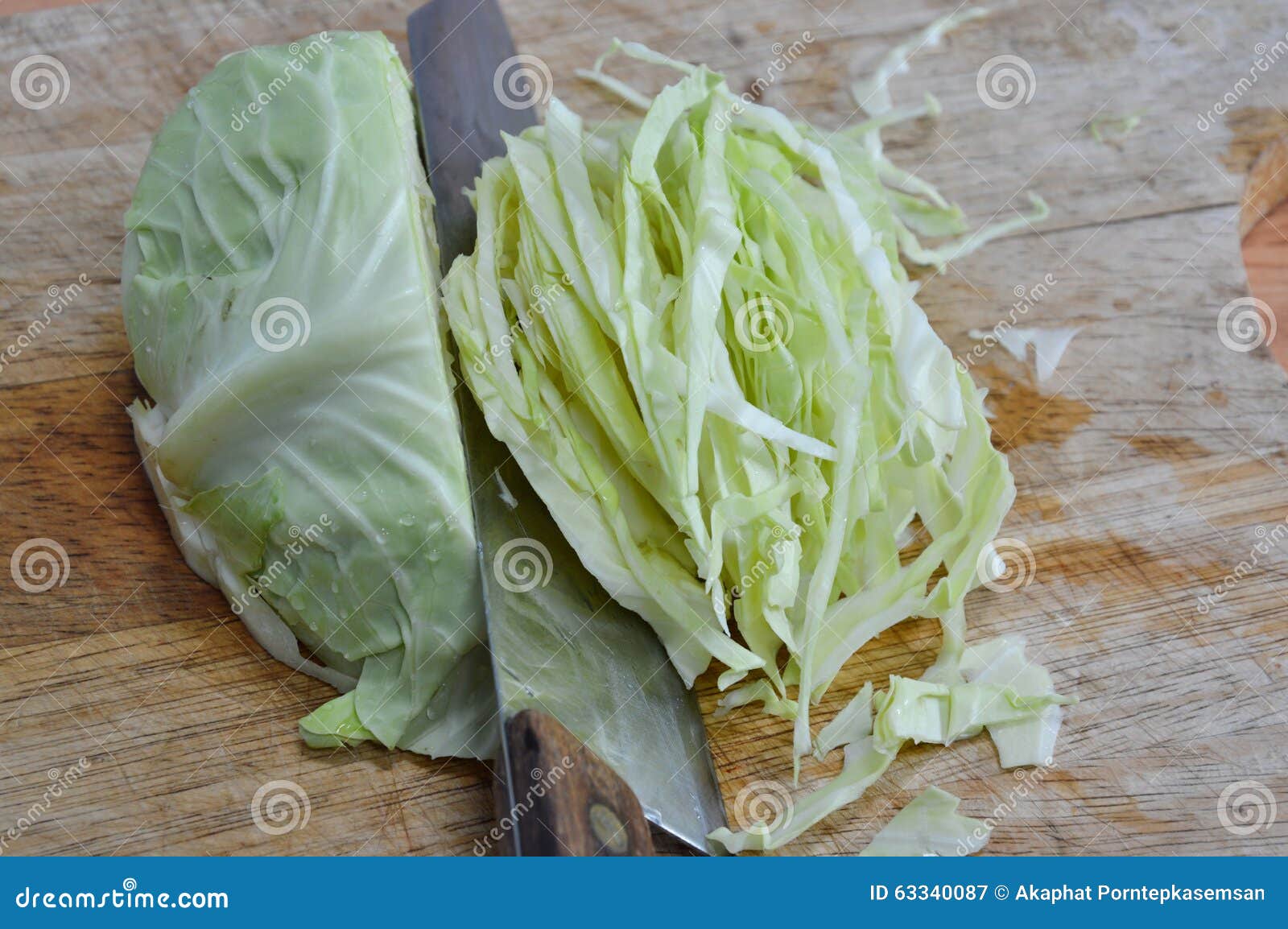 Cabbage Slice on Wooden Chop Plate Stock Image - Image of tool, chop ...