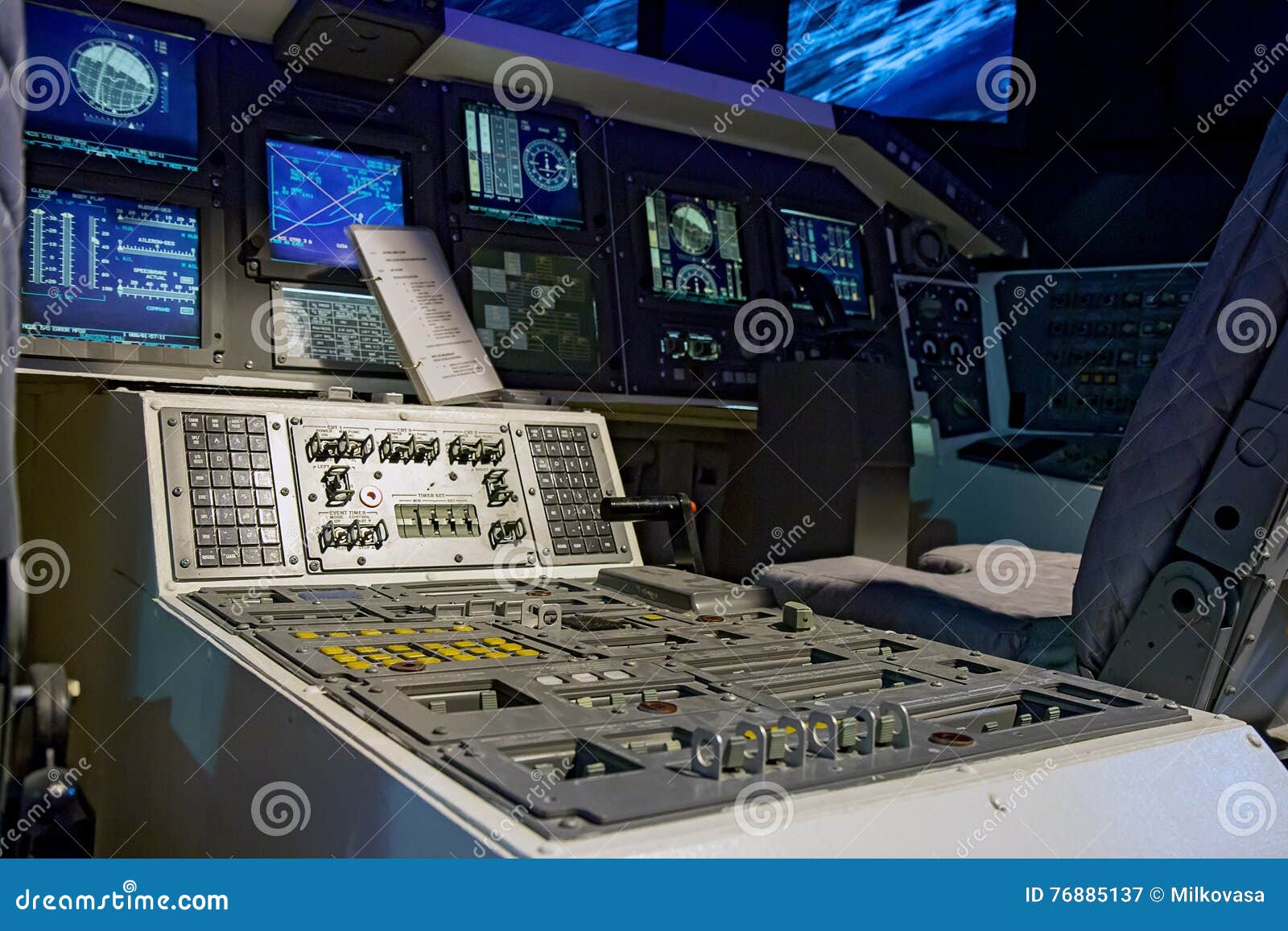 The cabin space shuttle stock image. Image of orbiter - 76885137