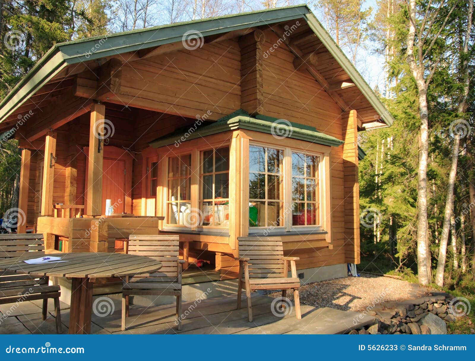 Cabina de madera imagen de archivo. Imagen de libertad - 5626233