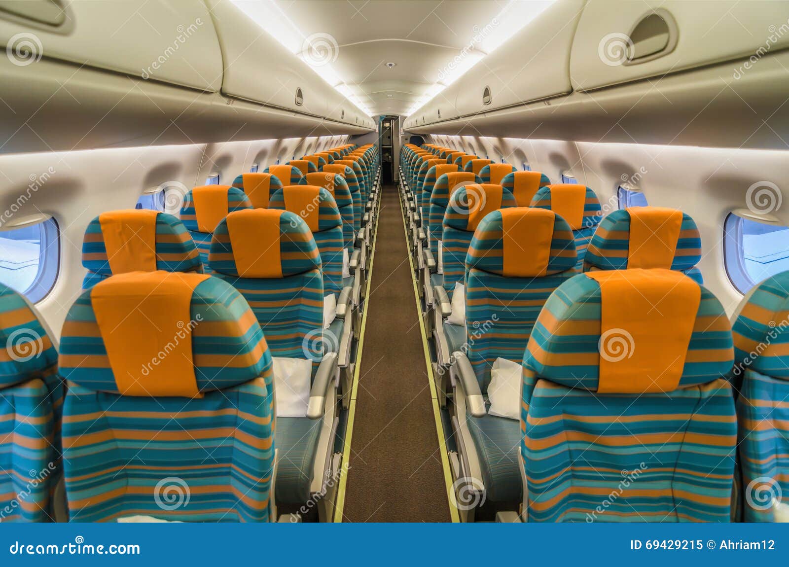 Cabina Del Interior De Los Aviones Comerciales Imagen de archivo ...