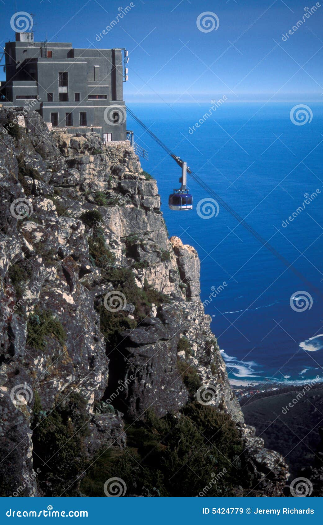 Cabina Di Funivia Della Montagna Della Tabella Immagine Stock ...