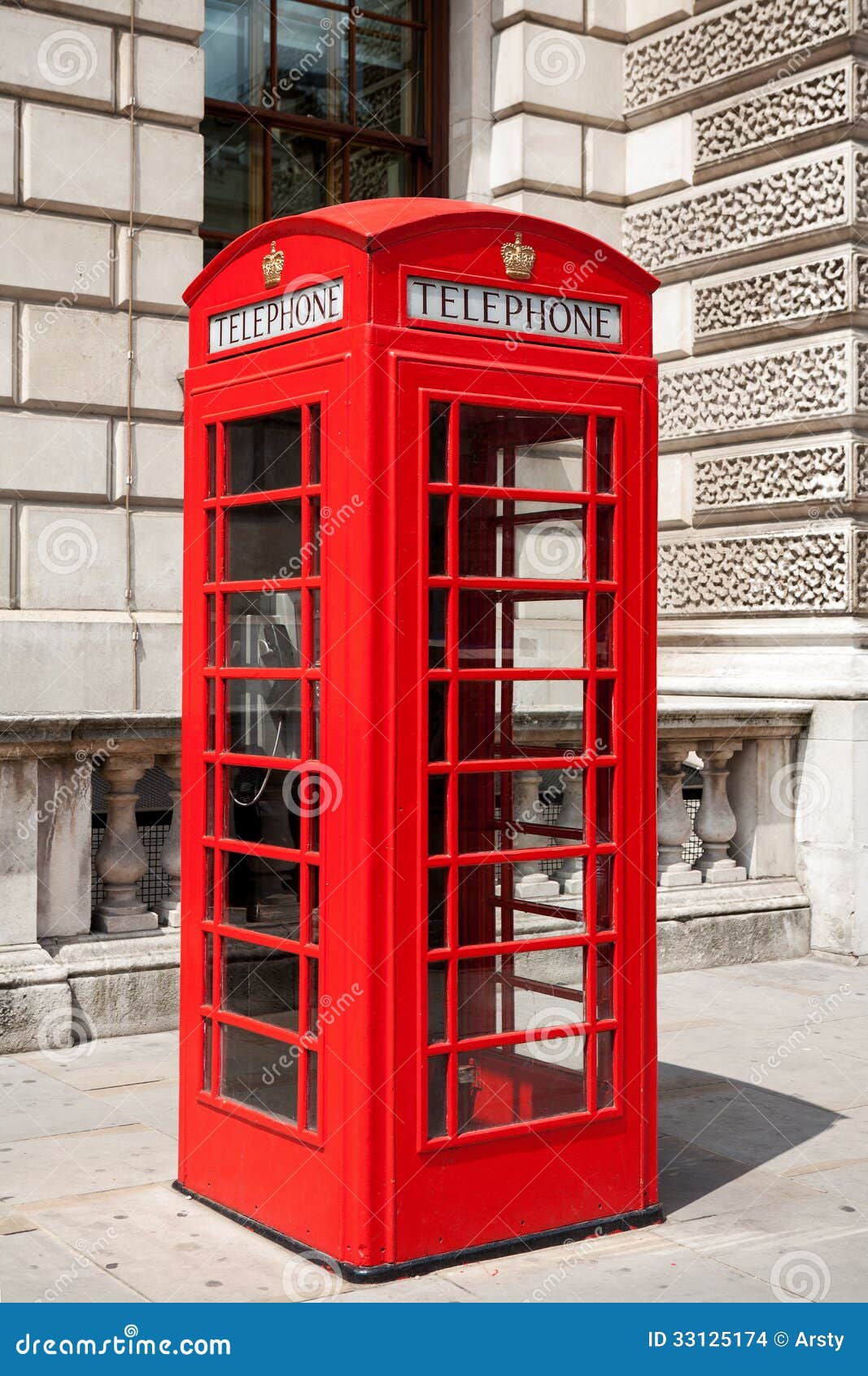Cabina Telefonica. Londra, Regno Unito Fotografia Stock - Immagine di ...