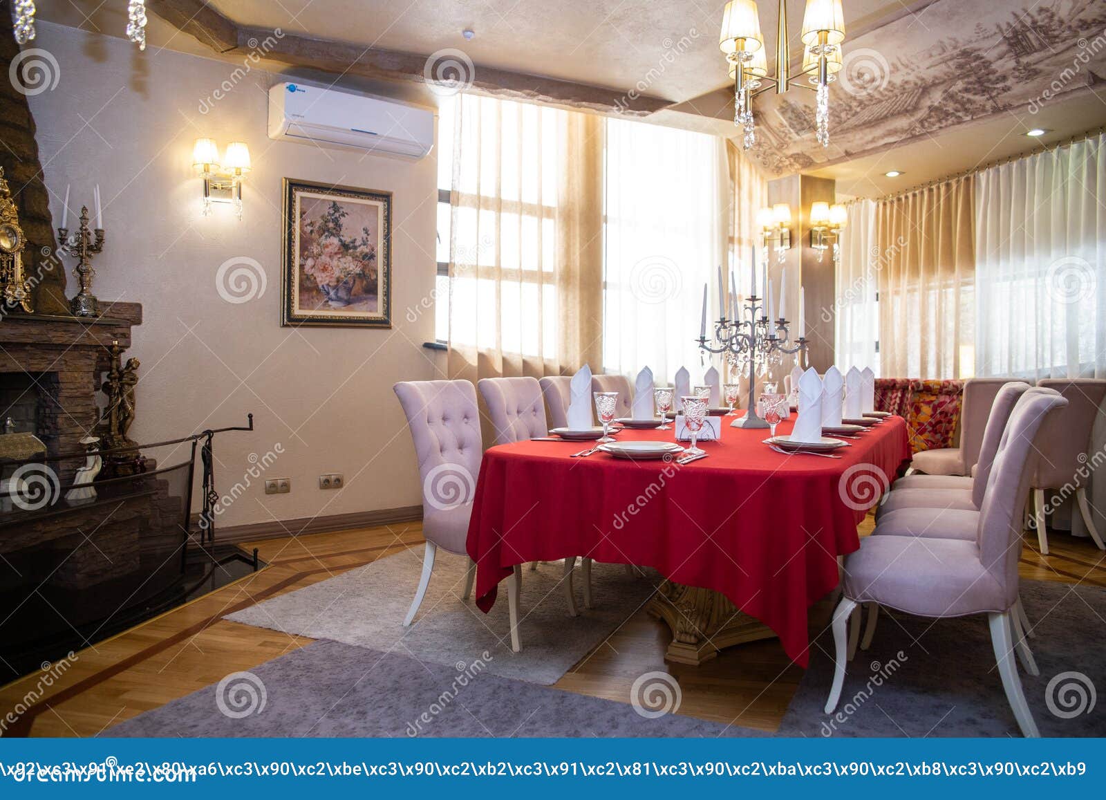 Cabine Vip No Restaurante Com Mesa Coberta Para a Empresa Imagem de ...