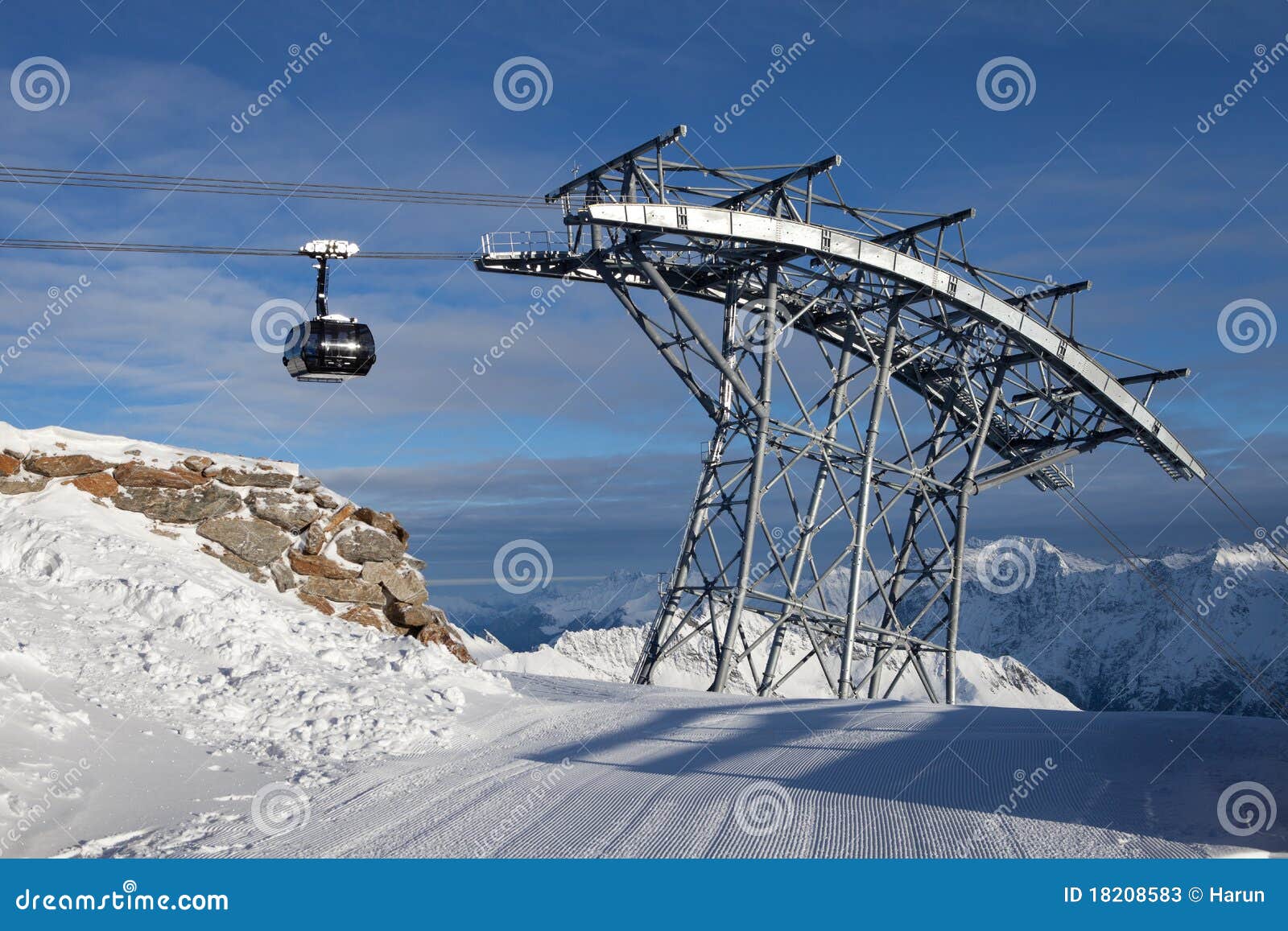 Cable-car in alps stock image. Image of valley, cablecar - 18208583