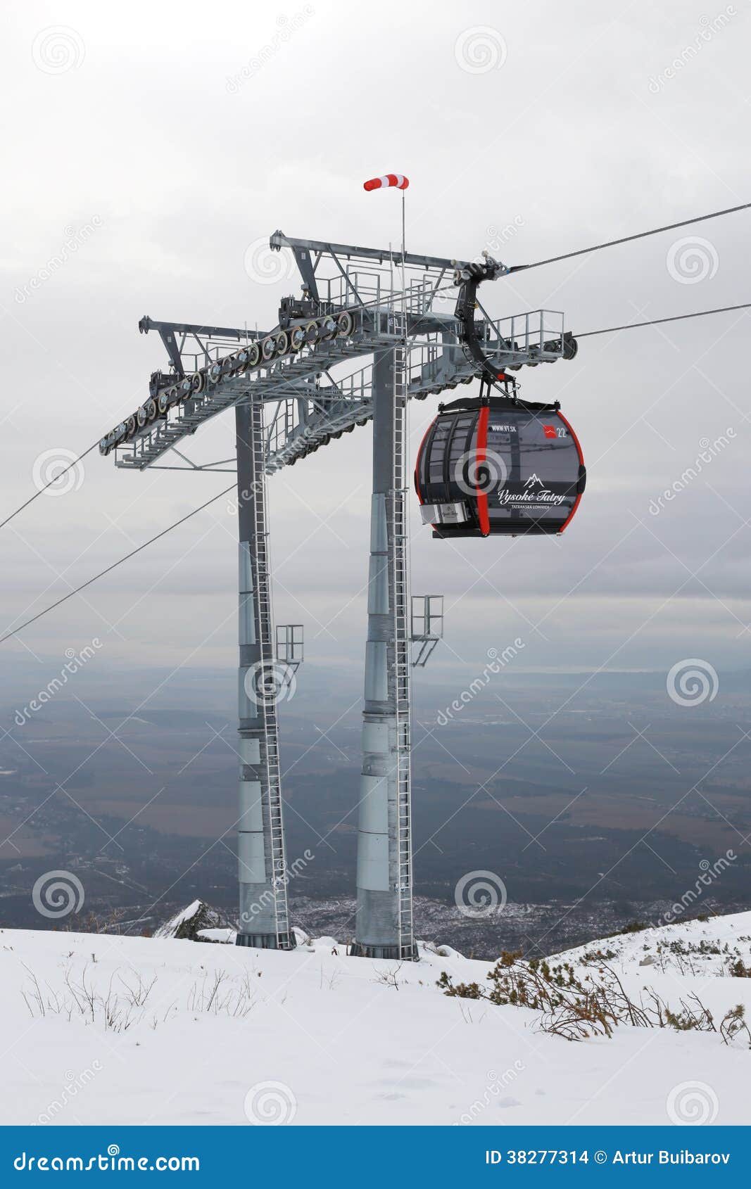 Cable Car Ascending in the Tatry Editorial Stock Image - Image of ...