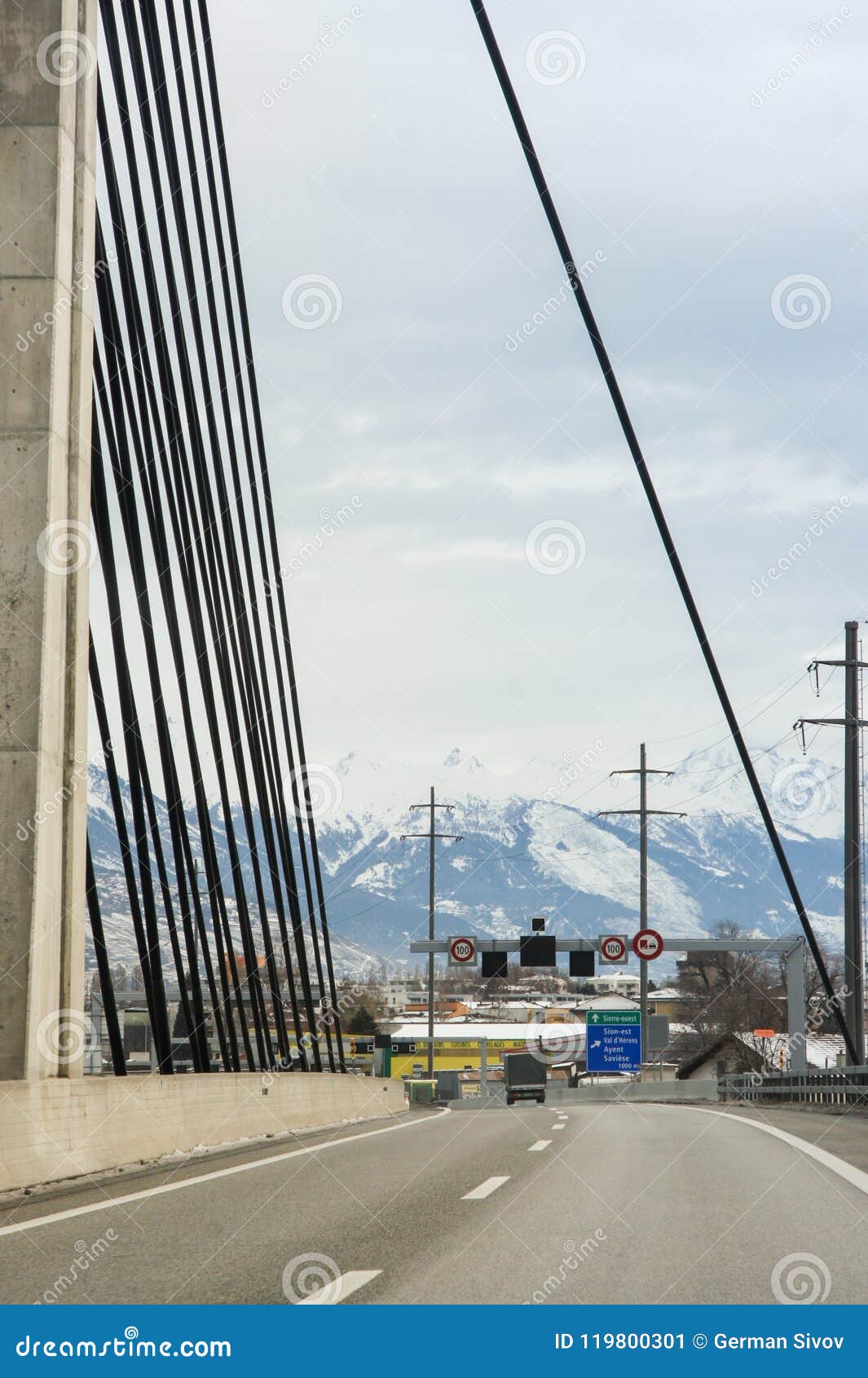 Cable car cable bridge. editorial photo. Image of transport - 119800301