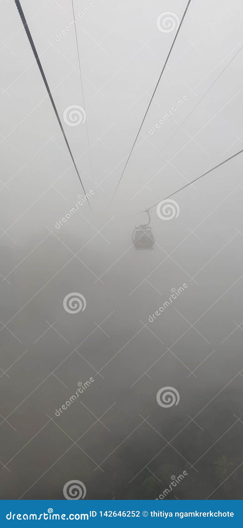 Cable car stock photo. Image of cloud, danang, downhill - 142646252