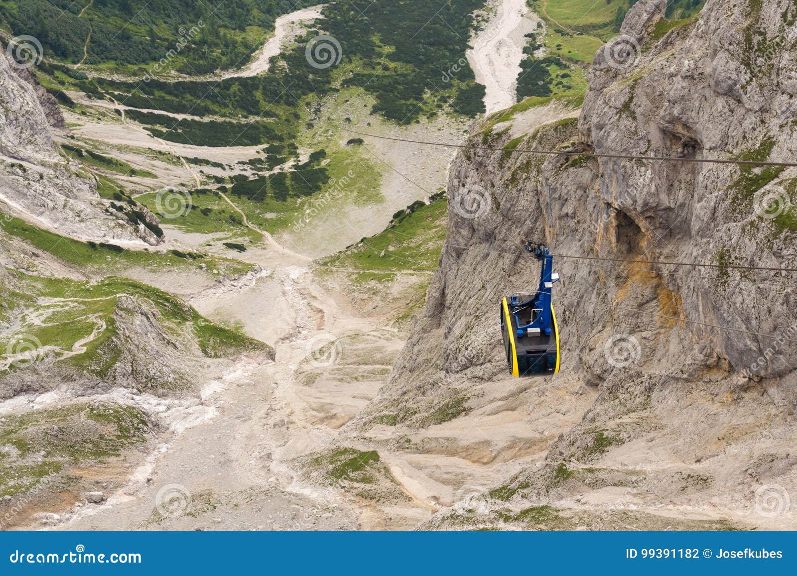 Cable Car Gondola Travelling To Dachstein Mountain Stock Photo - Image ...