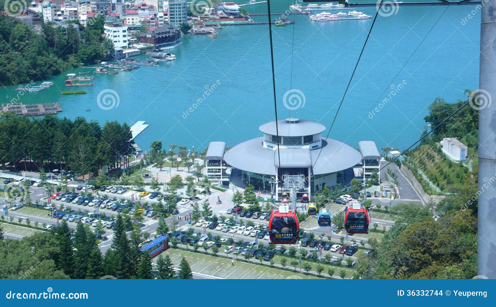 Cable car station editorial stock image. Image of nature - 36332744