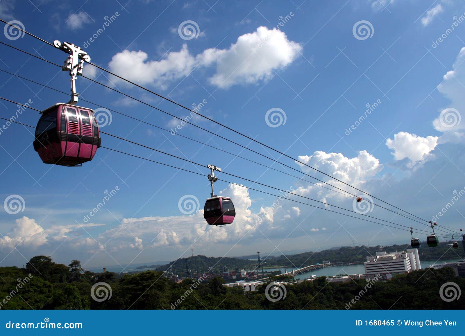 Cable Cars To Tianmen Mountain In The Mist , Zhangjiajie, China Stock ...