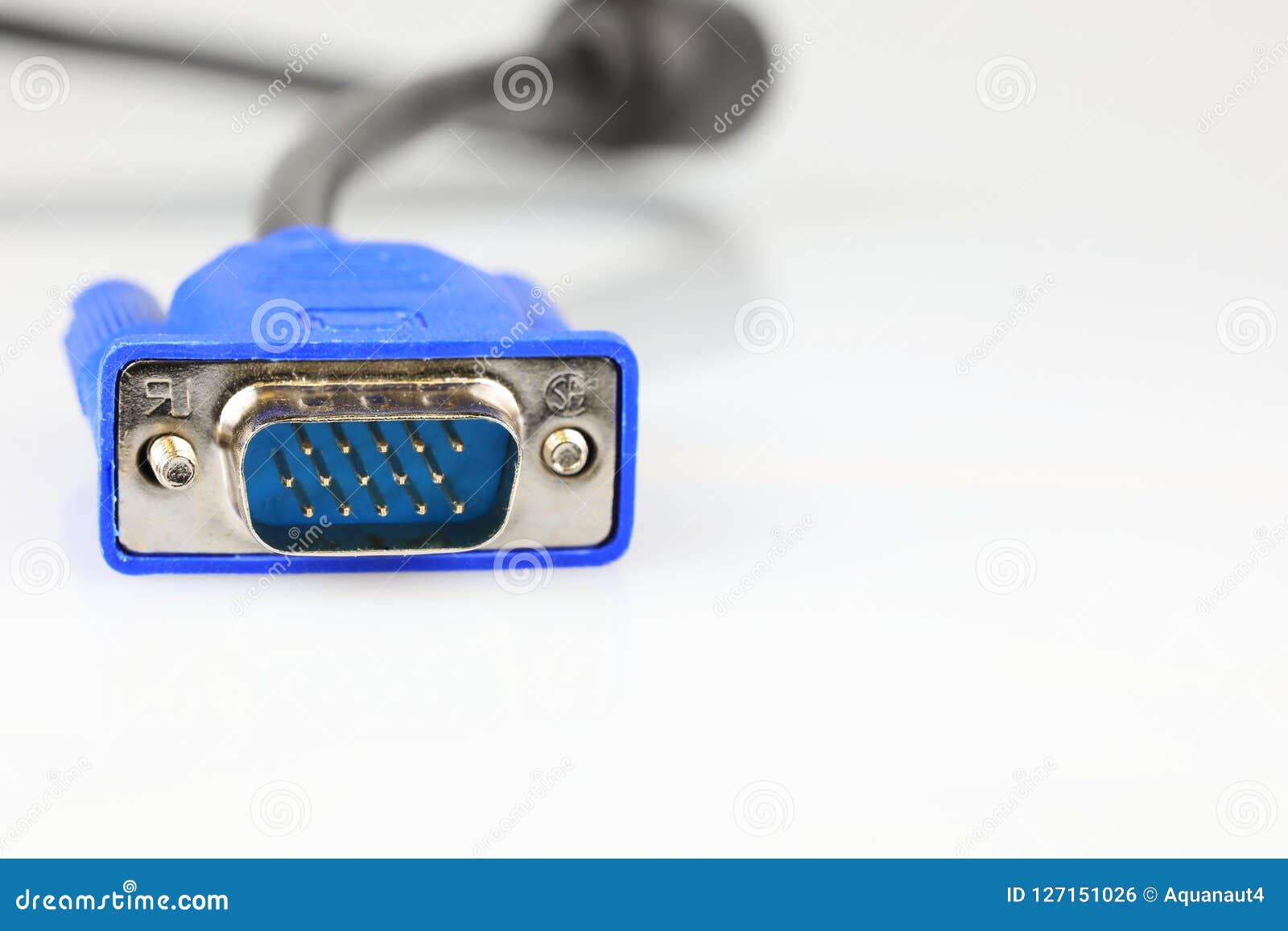 Cable connecteur de VGA photo stock. Image du inférieur - 127151026