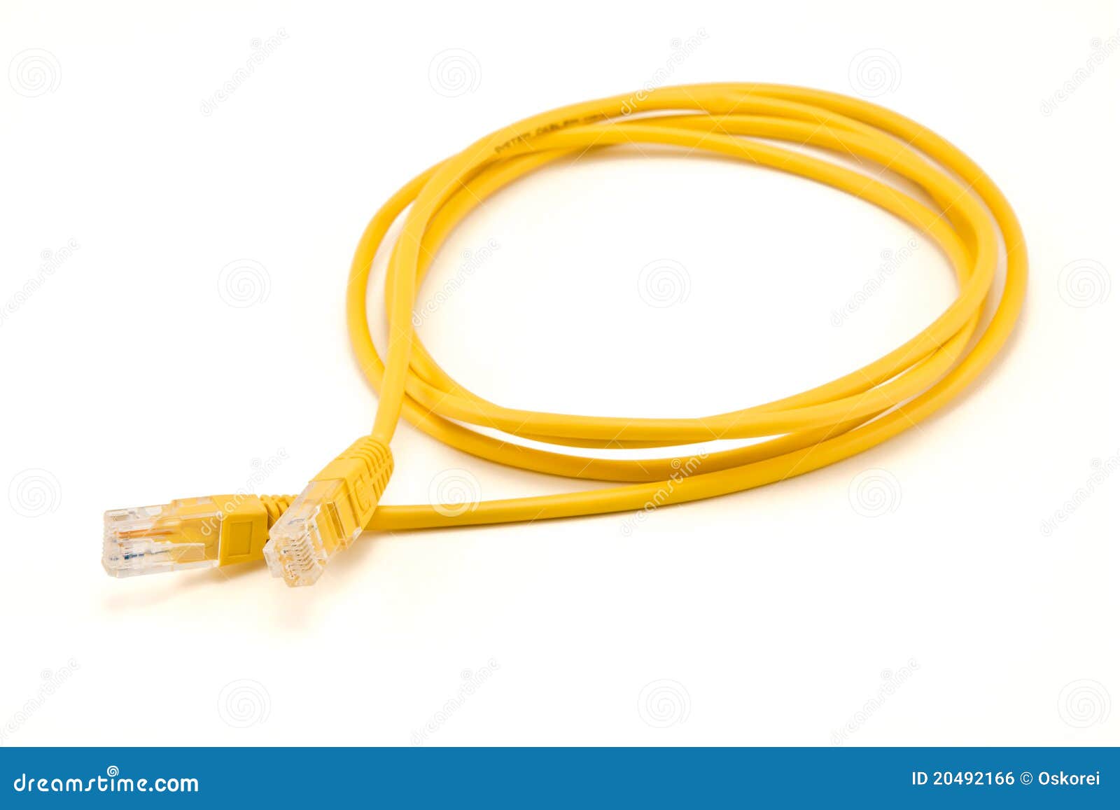 Cable de Ethernet amarillo foto de archivo. Imagen de conector - 20492166