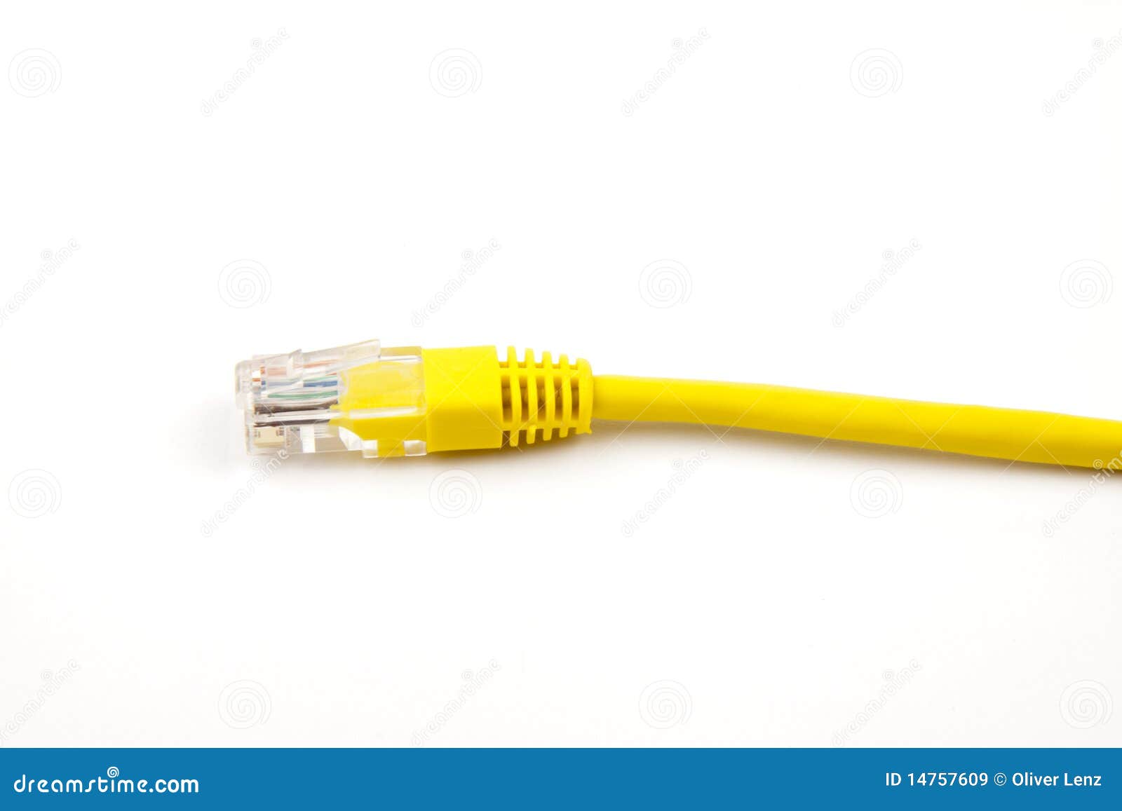 Cable De LAN Amarillo De Ethernet Imagen de archivo - Imagen de enchufe ...